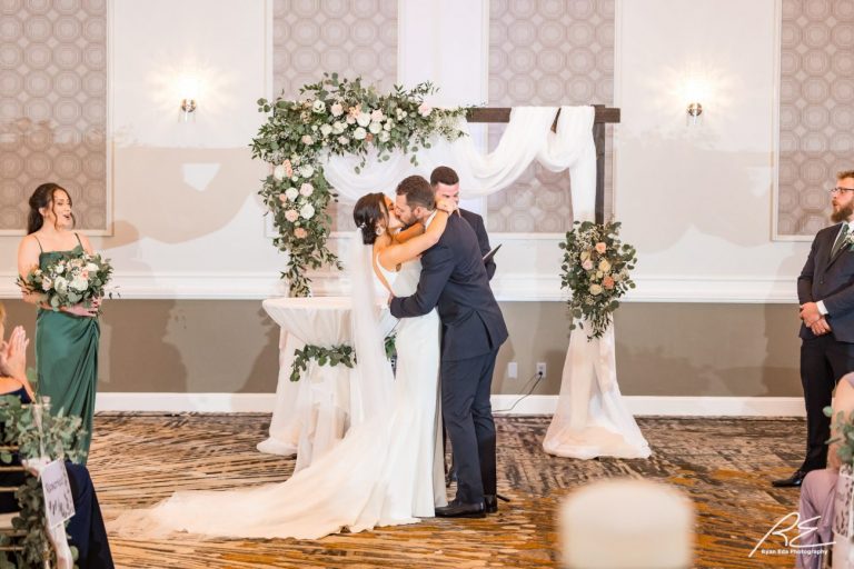 Drexelbrook Wedding - Megan and Joe - Phila and NJ Wedding Photographer
